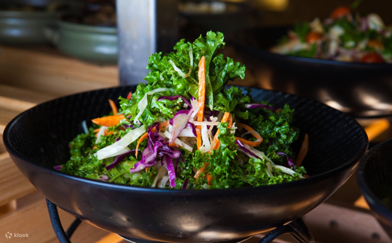 Waves Restaurant Buffet Dinners in Gold Coast - Klook