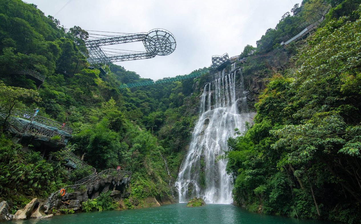 [Rafting ceiling] Qingyuan Gulongxia camp hot spring 2-day tour - Klook ...