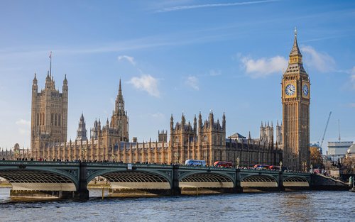 Hungerford Bridge and Golden Jubilee Bridges: Mga Nangungunang ...