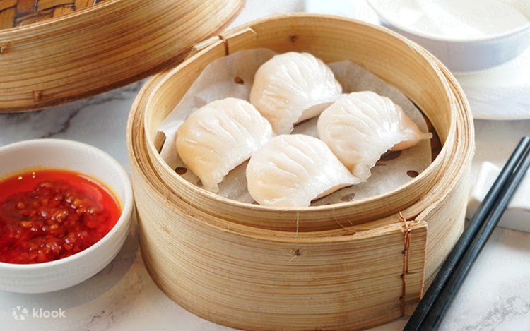 glamorous dim sum