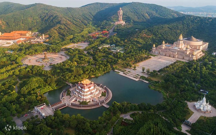 One-day tour from Shanghai to Wuxi Lingshan Giant Buddha/Yuantouzhu ...