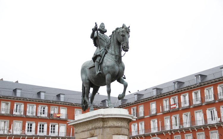 Madrid Walking Tour with the Royal Palace Skip the Line Ticket - Klook