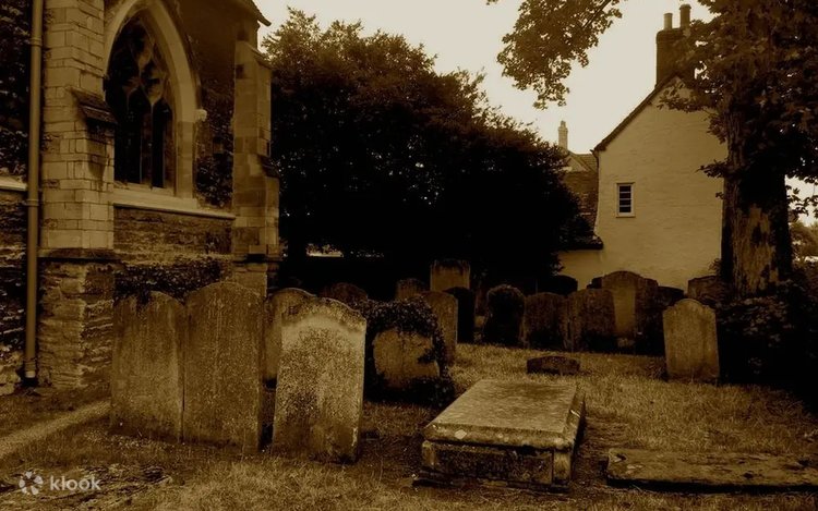 Cambridge Historical Ghost Walking Tour - Klook