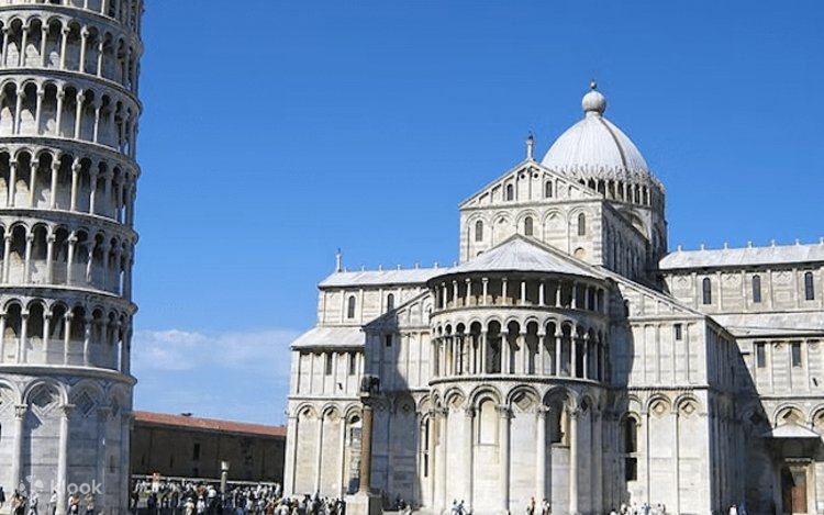 Gambar Menara Miring Pisa