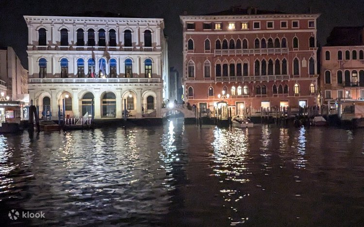 Mysterious tales of ghosts and murders walking tour in Venicer - Klook ...