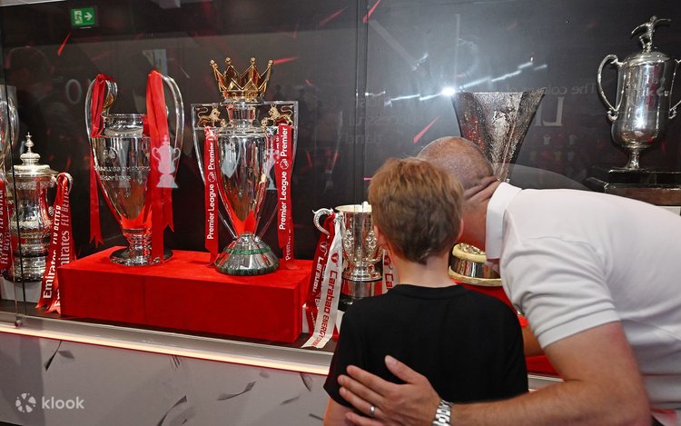 Liverpool FC: Tour del Estadio Anfield - Klook Estados Unidos