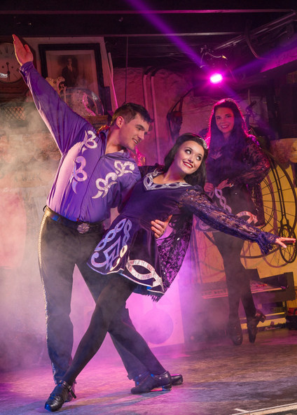 Irish dancing Show & Dinner at Johnnie Fox's Pub