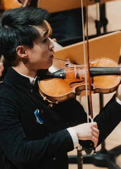 Kevin Zhu plays Shostakovich • Tchaikovsky's Pathétique