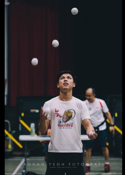 Workshop: Introduction to 3-ball Juggling | Esplanade