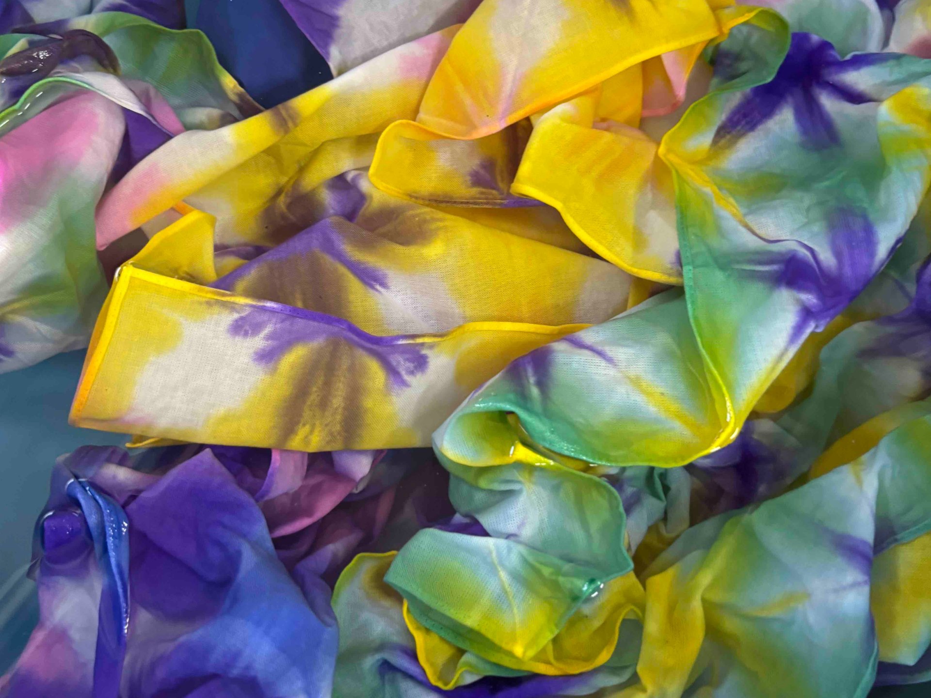 Hokkaido Dye Experience│ Make your most memorable trip by dyeing ...