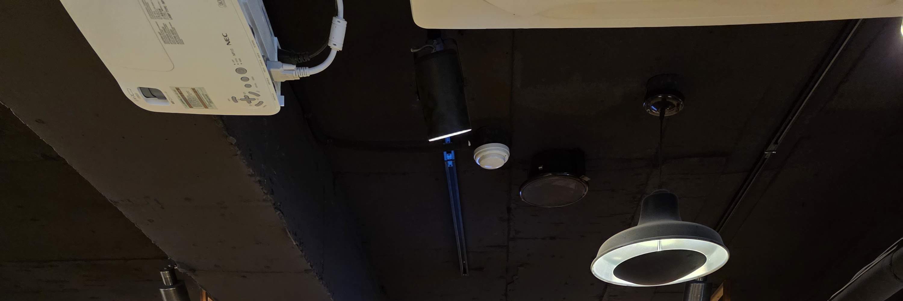 K-Pop Dream Record Cafe: Your Voice, Your Stage! - Klook Hong Kong