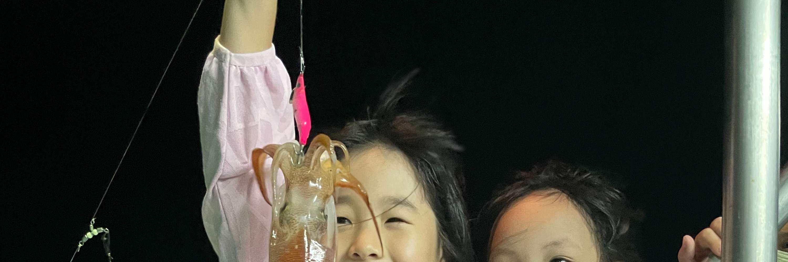 Penghu: Night fishing small tube experience & small tube three meals ...