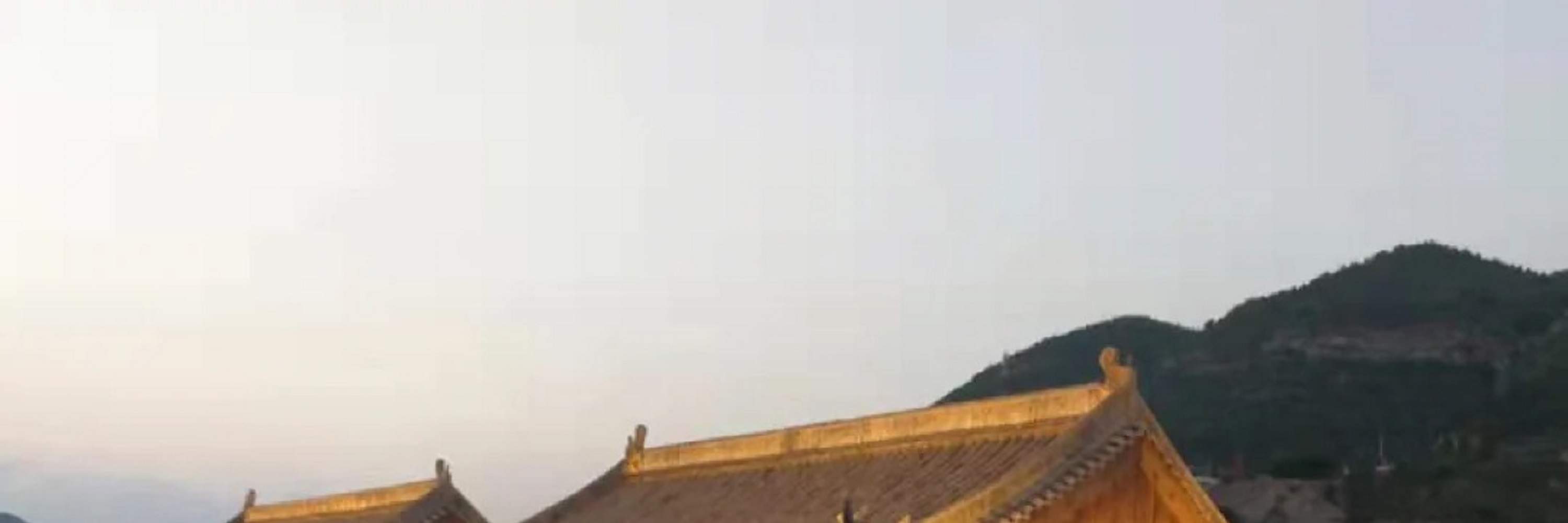 1-day tour to Hukou Waterfall on the Yellow River in Xi'an, Shaanxi, a ...