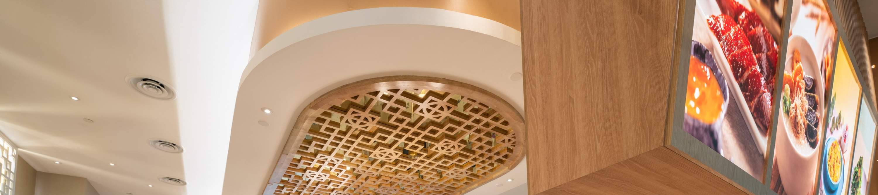 ร้าน Crystal Jade GO ที่อาคารผู้โดยสาร 4 สนามบินชางงี ประเทศสิงคโปร์ ...