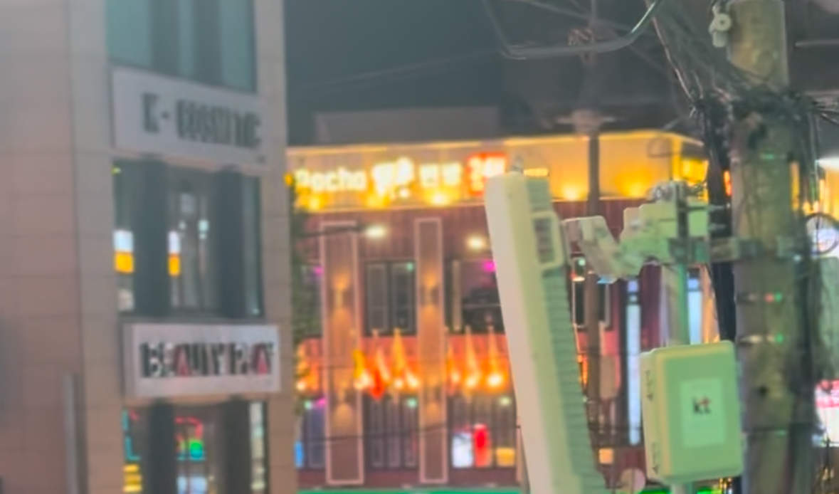 Korean Night Culture Tour at Hongdae with K-Space - Klook Philippines