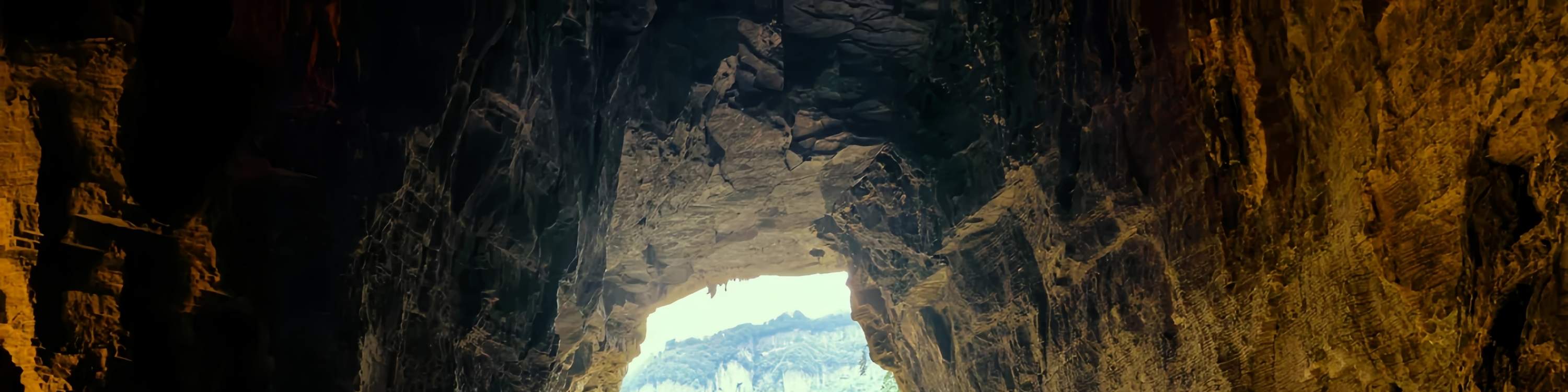 2-Day Hubei Enshi Grand Canyon + Tenglong Cave Tour (4/5-Star Hotel ...