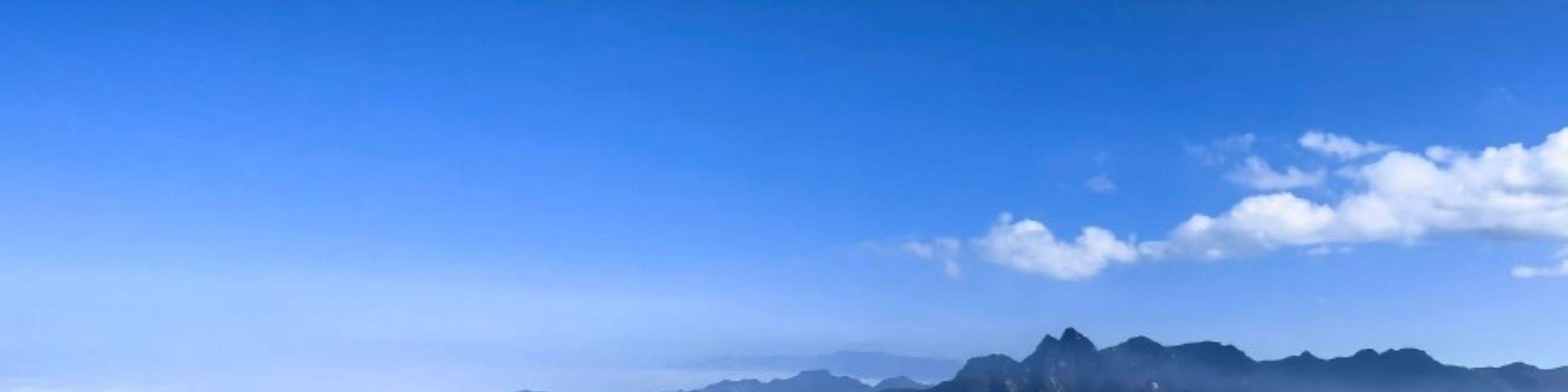 One Day Trip to Mount Huashan, Xi'an, Shaanxi (One of China's Five ...