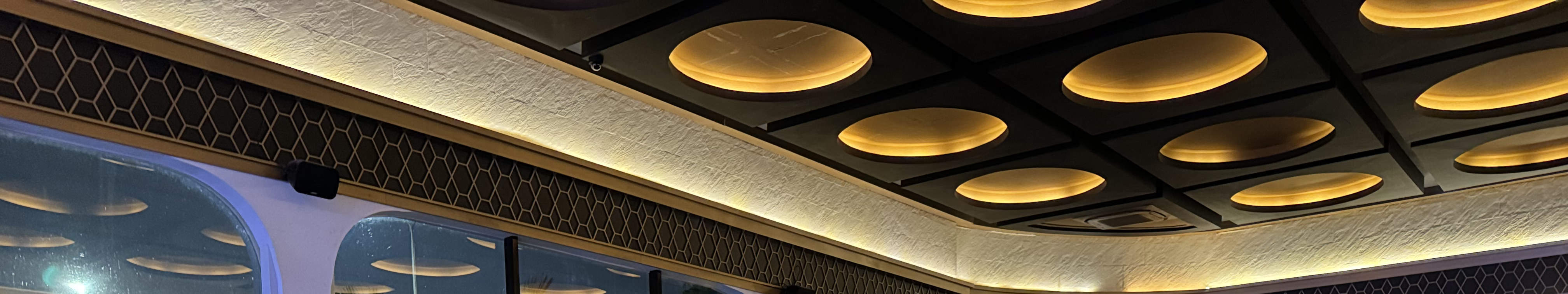 Cocktail Cinema at Parle Senayan (Earphone required) - Klook Stati Uniti