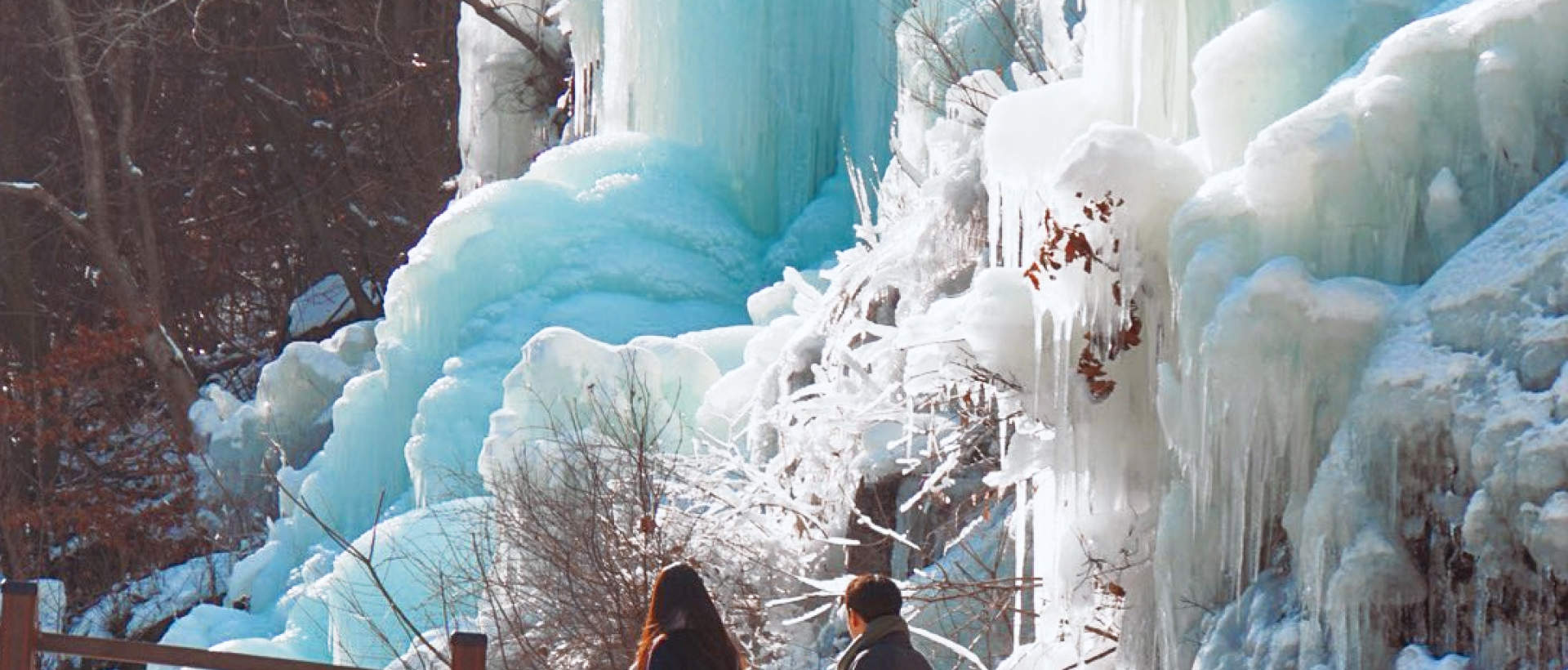 Winter Day Tour: Seorak Frozen Town & Strawberry Picking & Snow Sled ...