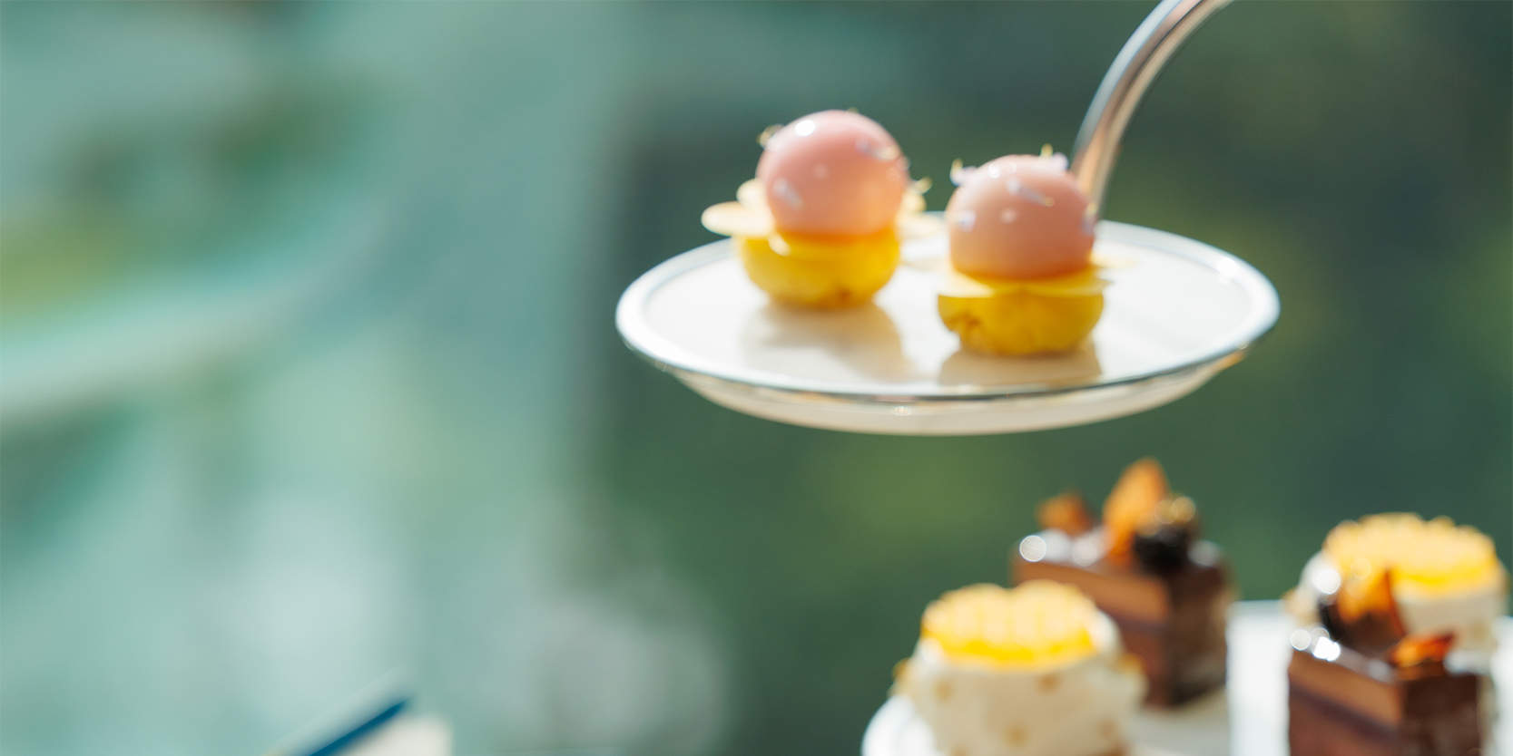 Afternoon Tea at The Ritz-Carlton Bangkok - Klook Россия