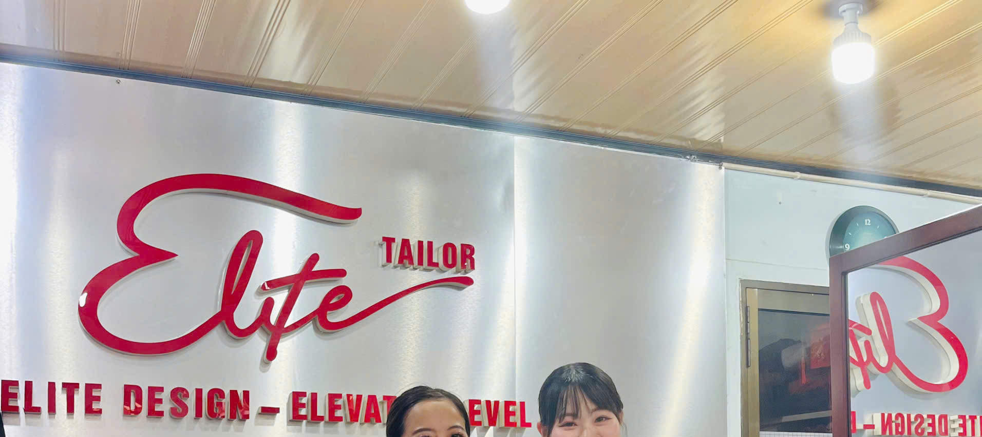 บัตรกำนัลเงินสดสำหรับบริการตัดเย็บเสื้อผ้าที่ร้าน Elite Tailor ในเมืองฮ ...