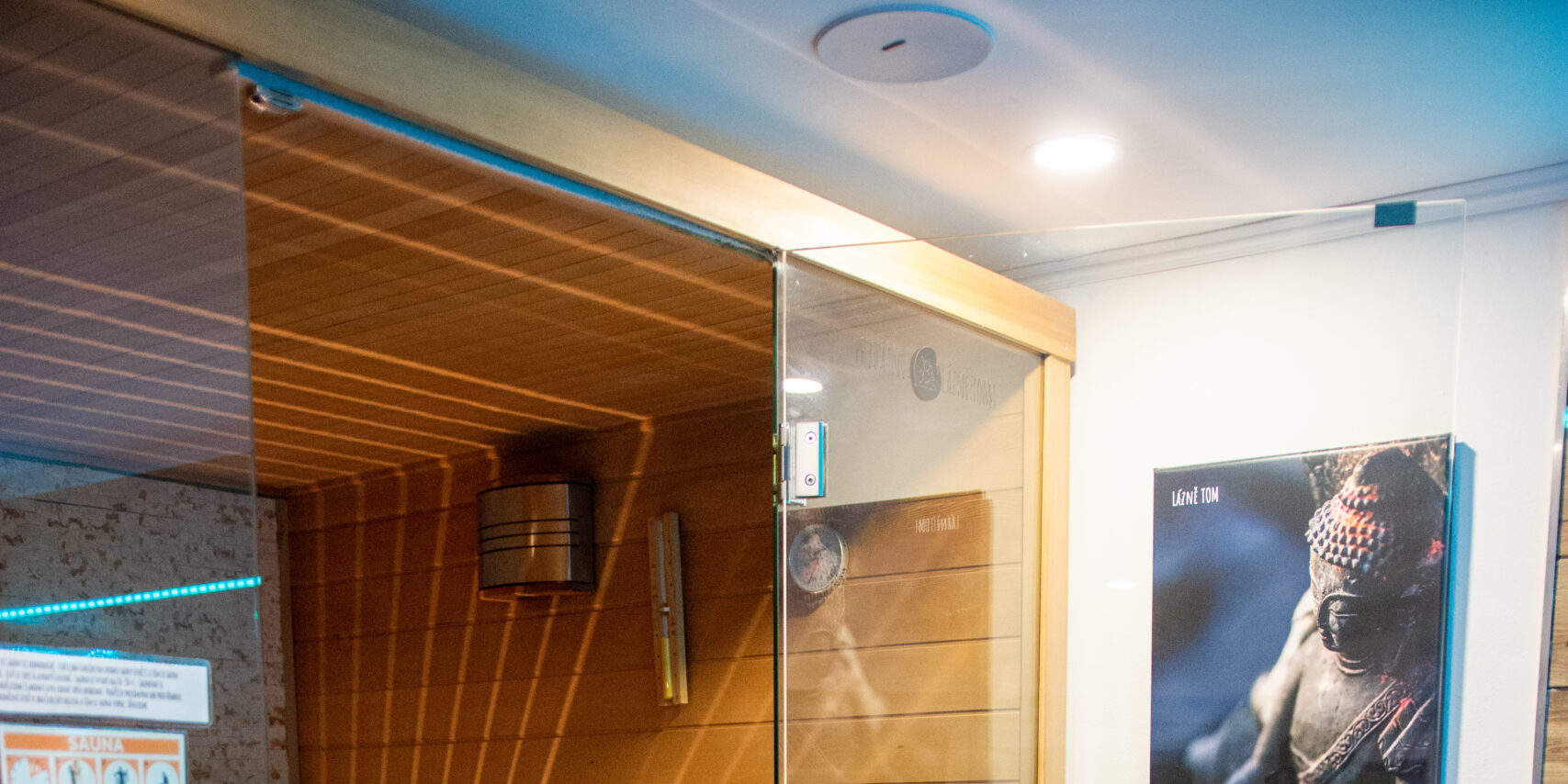 Kesehatan Pribadi dengan Jacuzzi, Sauna, dan Prosecco. - Klook Indonesia
