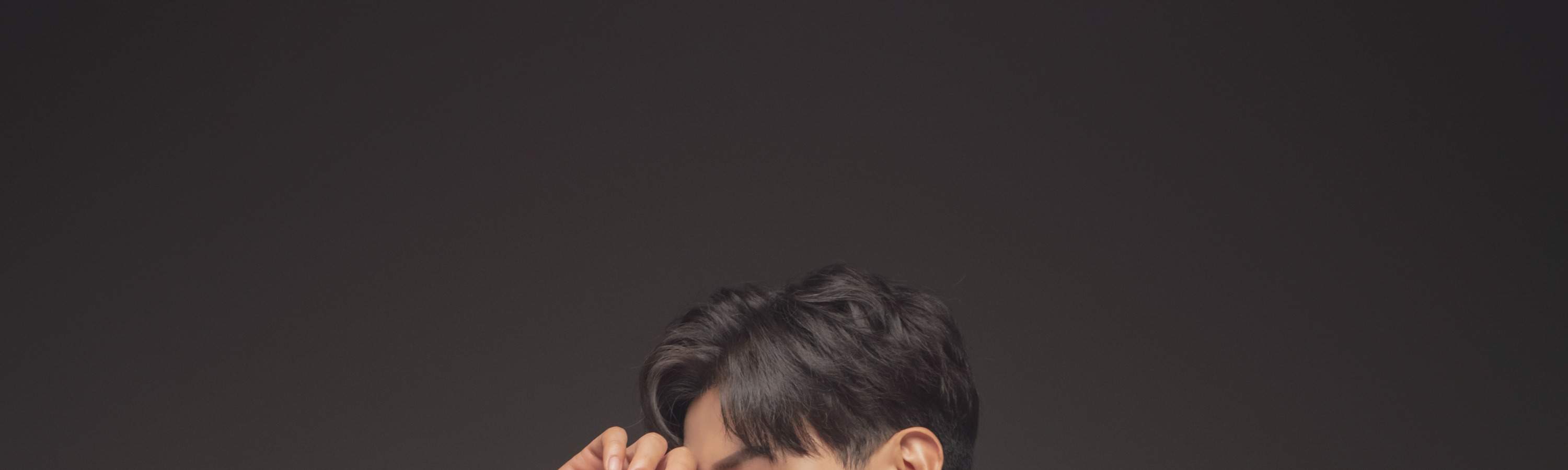 Studio Magazine Cover Profile Picture Experience - Klook Malaysia