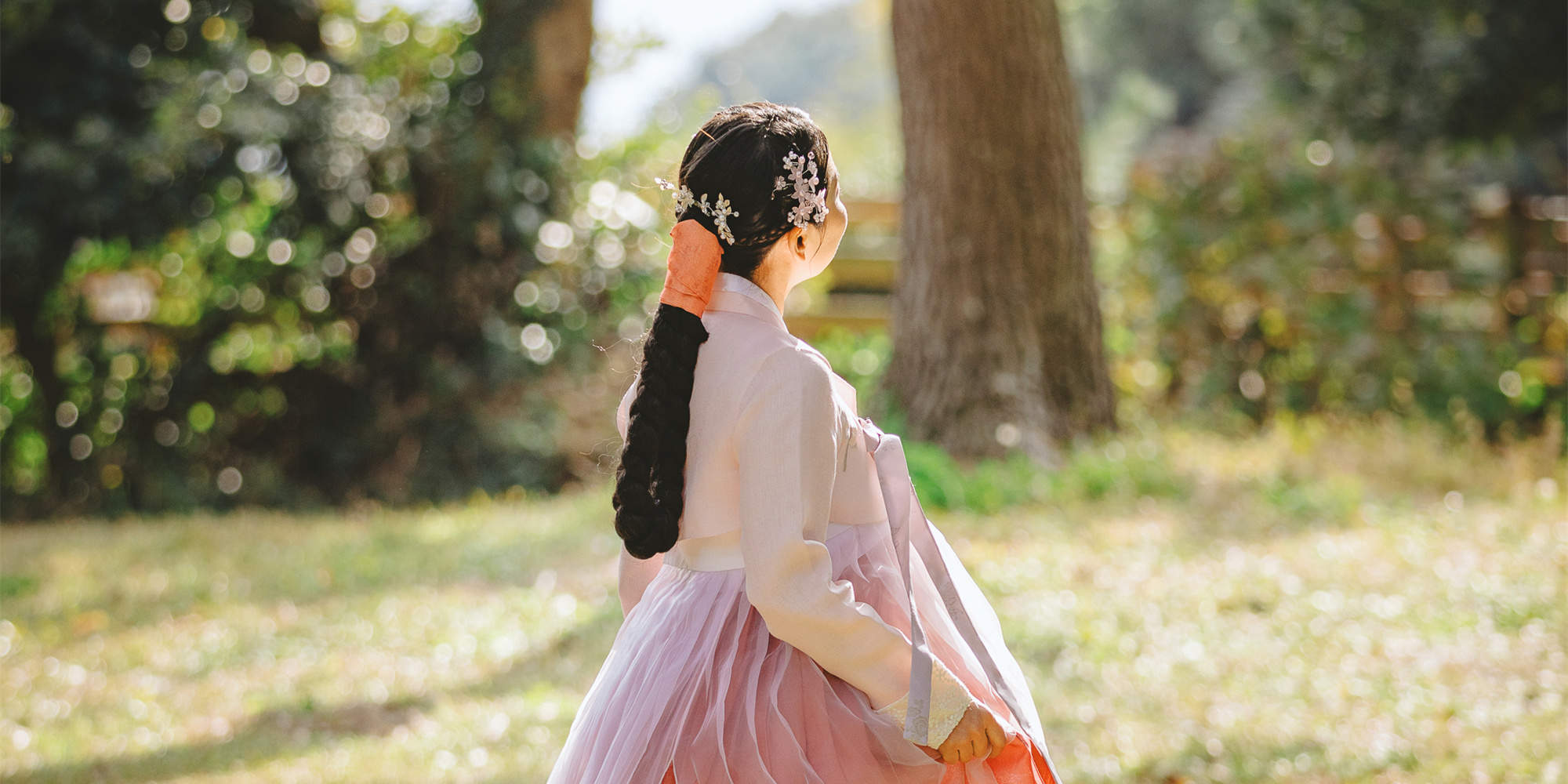 Pengalaman Pemotretan Luar Ruangan dengan Hanbok Tradisional di Pulau ...