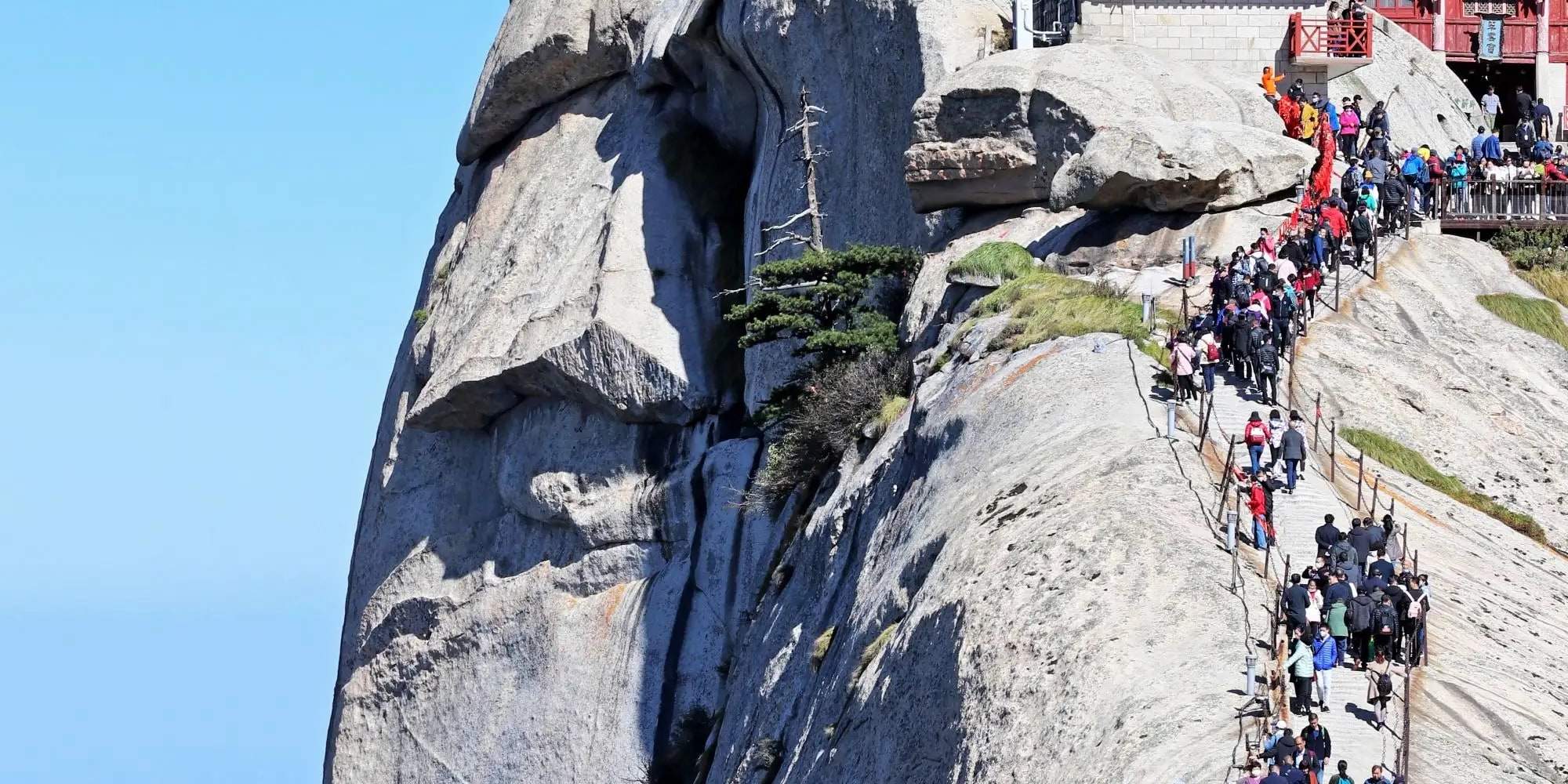 Tour privato di un giorno sul Monte Huashan nello Shaanxi (con guide ...