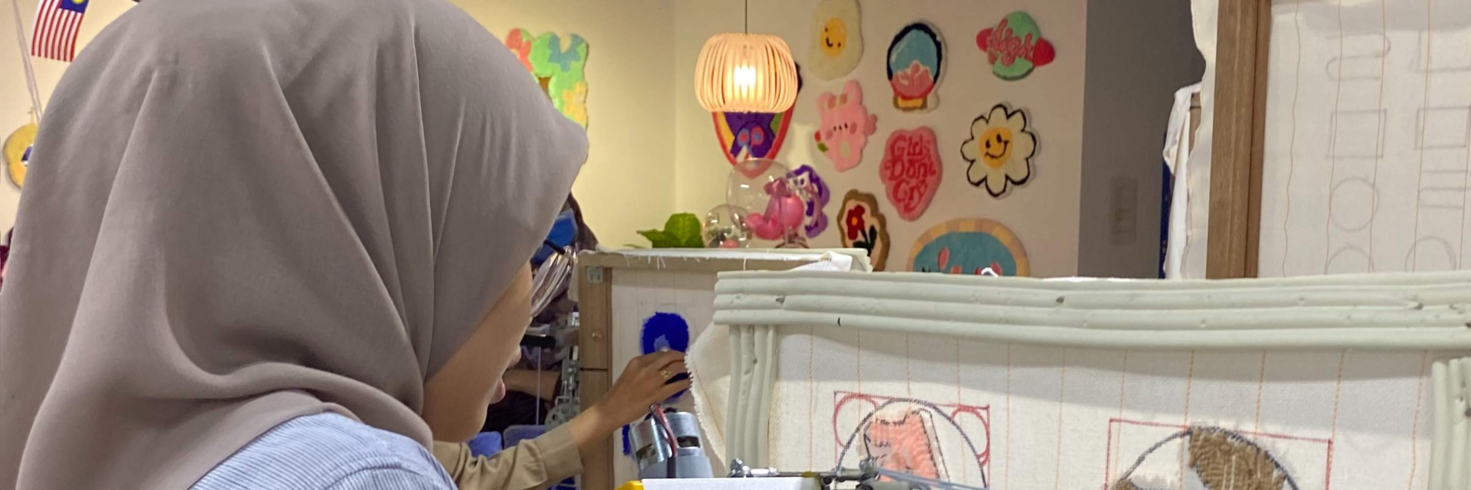 Tufting and Sand Art Candle Workshop by OLO Studio in Penang - Klook ...