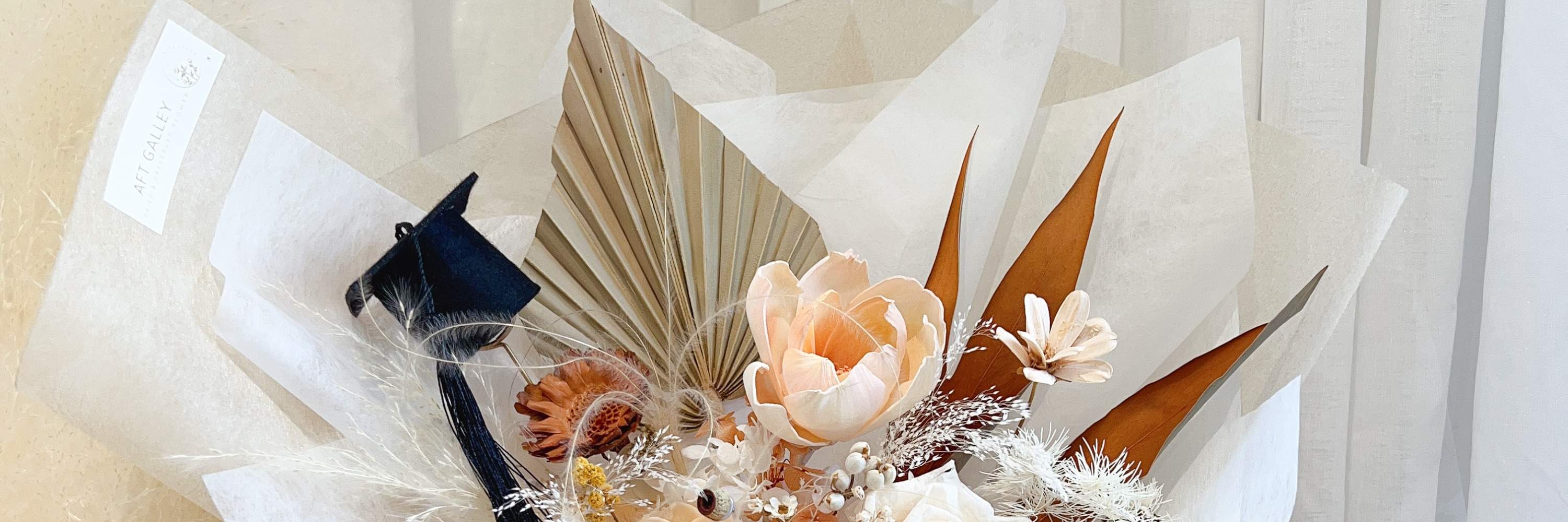 AFT GALLEY Flower Workshop | Christmas Workshop | Dandelion | Dried and ...