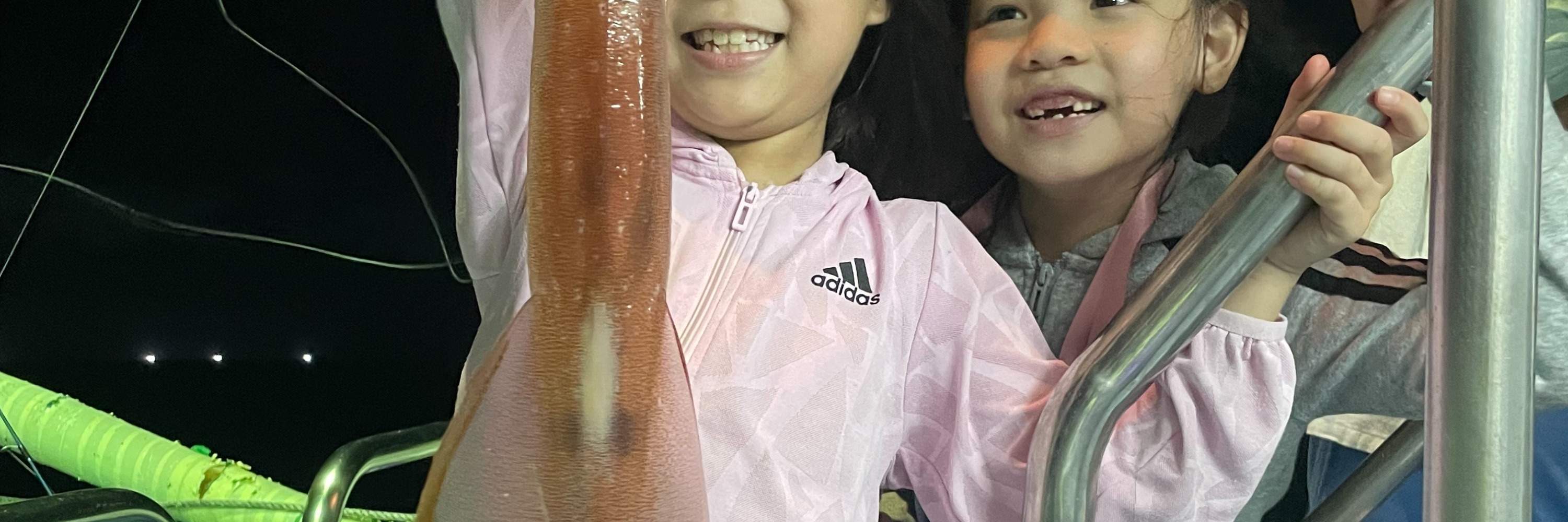 Penghu: Night fishing small tube experience & small tube three meals ...