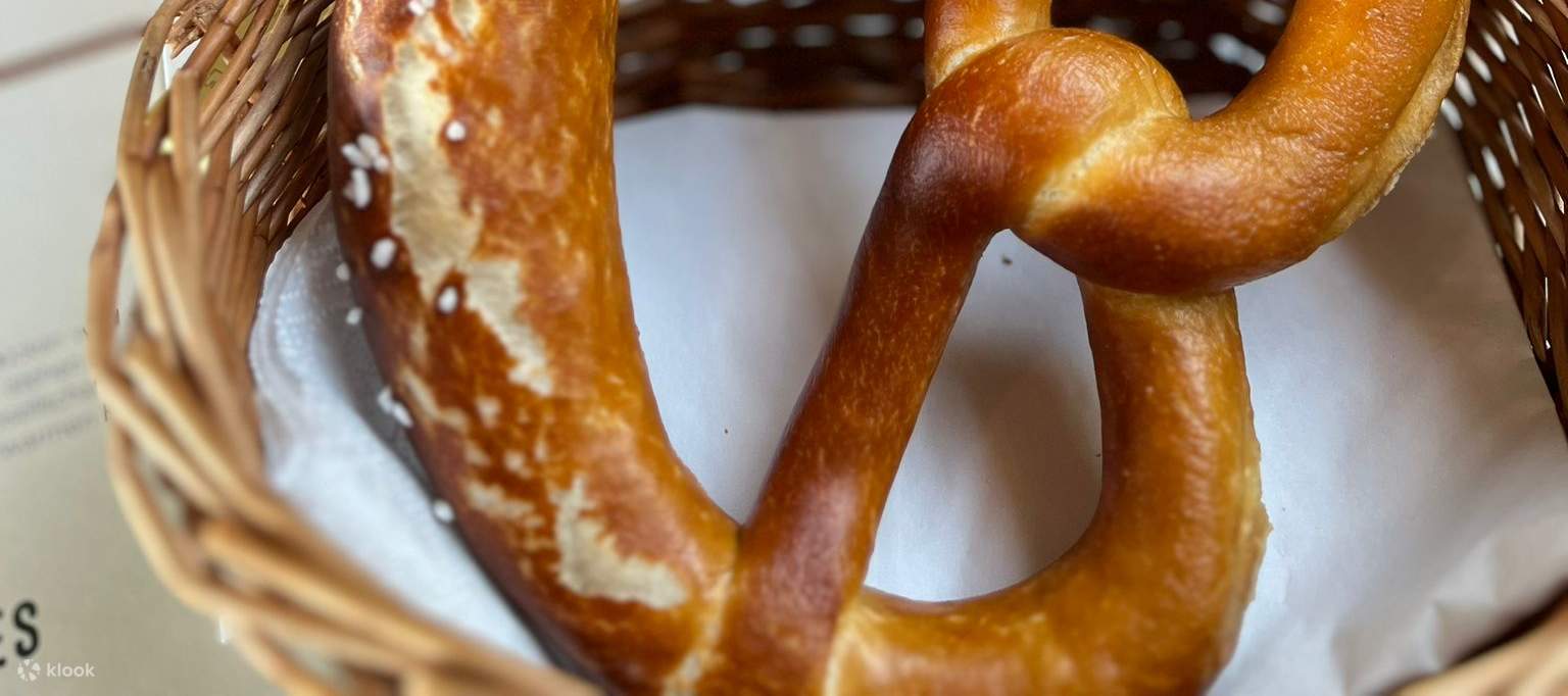 Hamburg Food Tour with Full Meal and Drinks - Klook United States