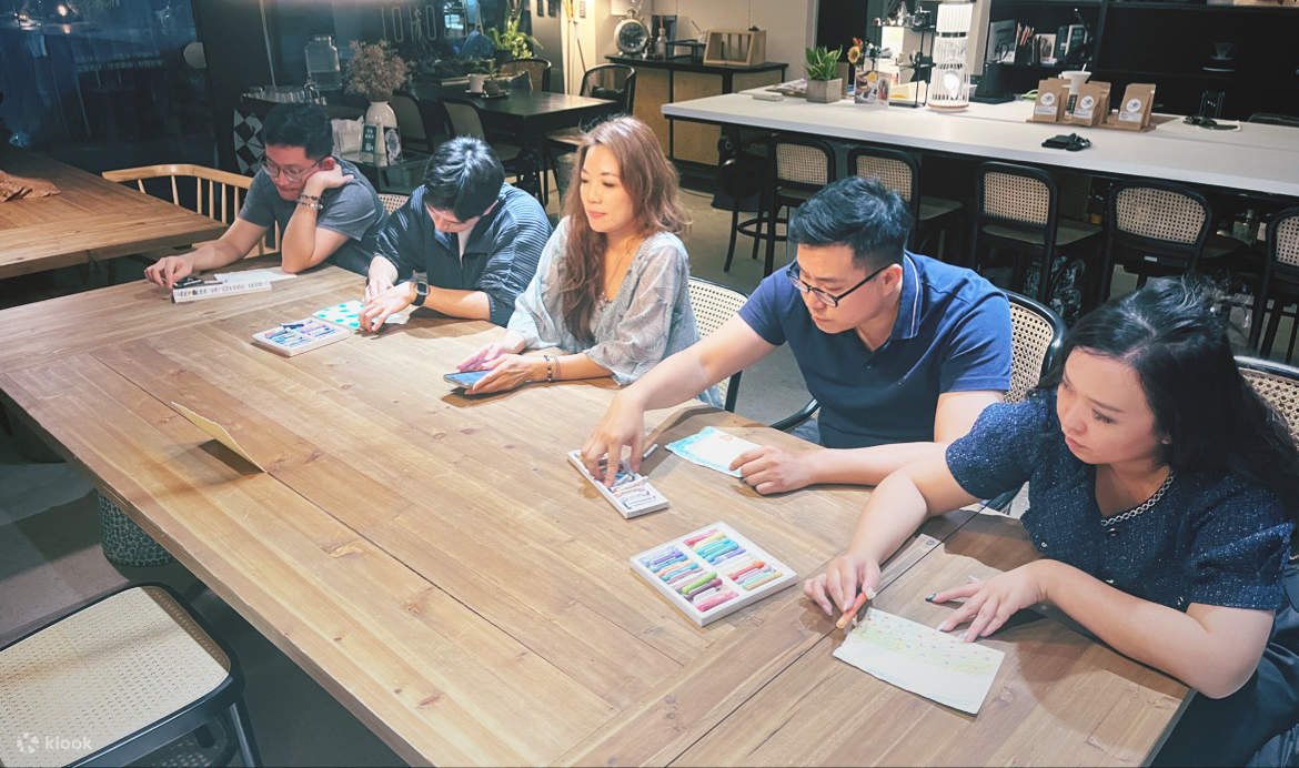 Yilan: Art Healing Experience (Graffiti Healing/Painting Healing/Energy ...