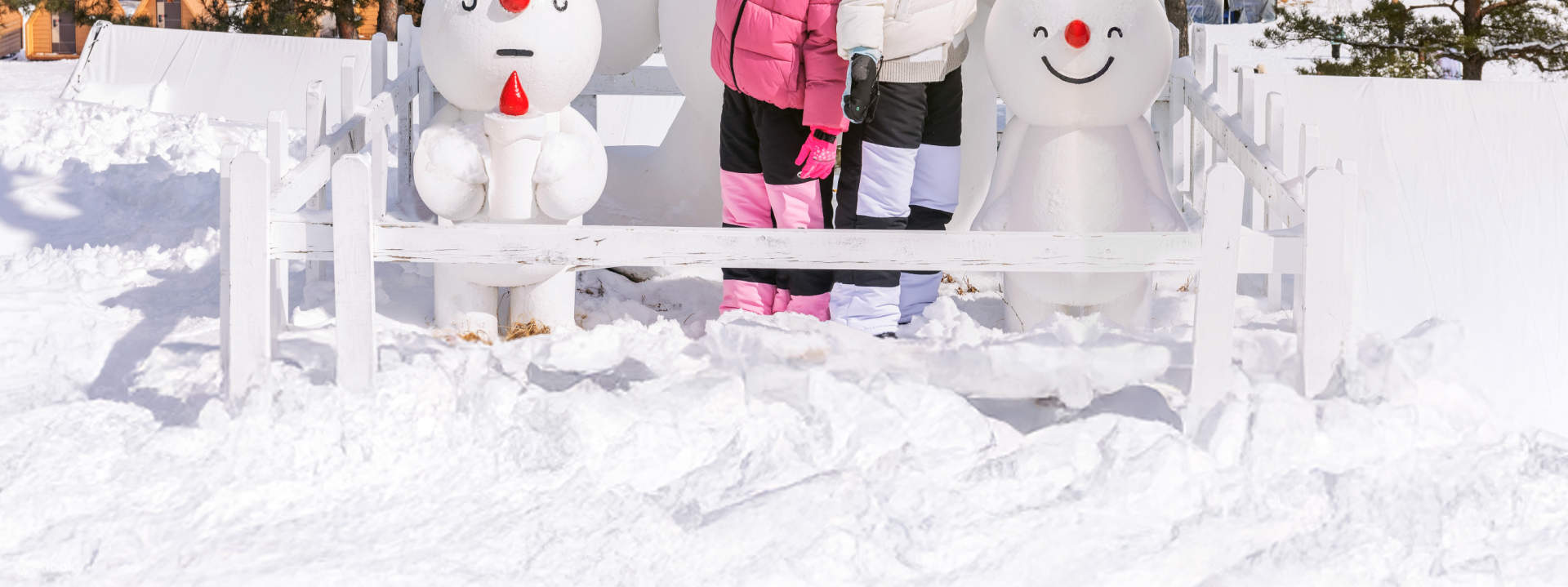 Vivaldi Park Snowyland & Eobi Ice Valley Day Tour from Seoul - Klook ...