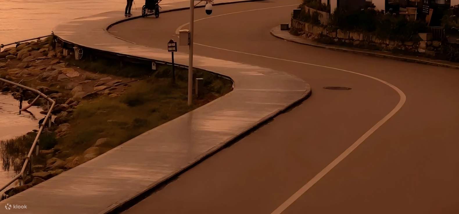 2-Day Luxury Dali, Yunnan Tour (Shuanglang Ancient Town & Jin Suo ...