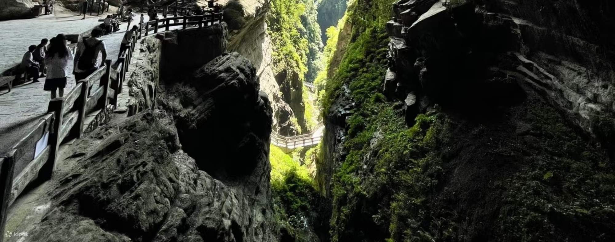 High-end day trip to Three Natural Bridges in Wulong, Chongqing ...