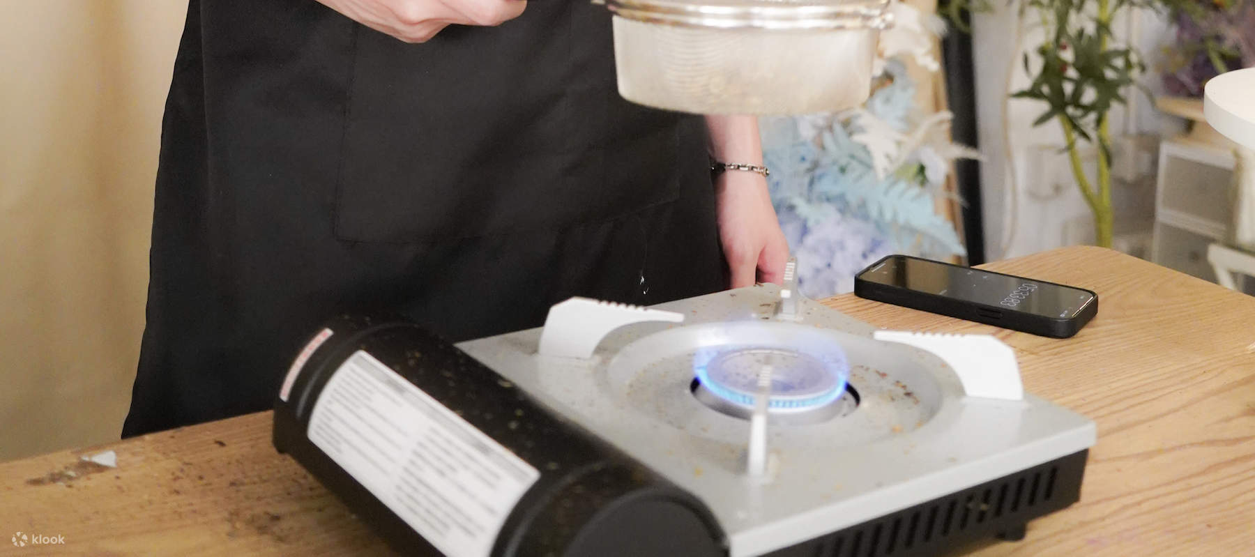 Kelas Pengalaman Memanggang Kopi Spesial dan Menuang Kopi dengan Tangan ...