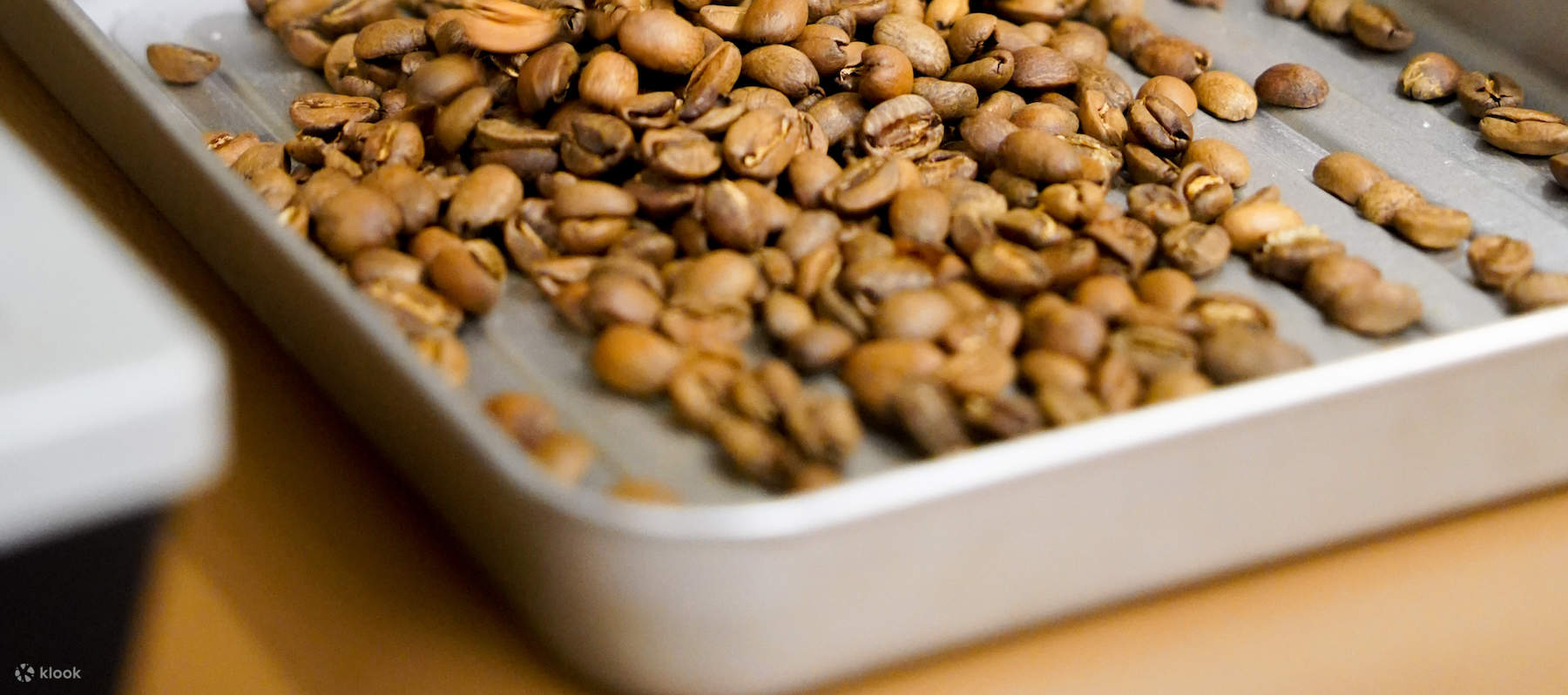 Kelas Pengalaman Memanggang Kopi Spesial dan Menuang Kopi dengan Tangan ...