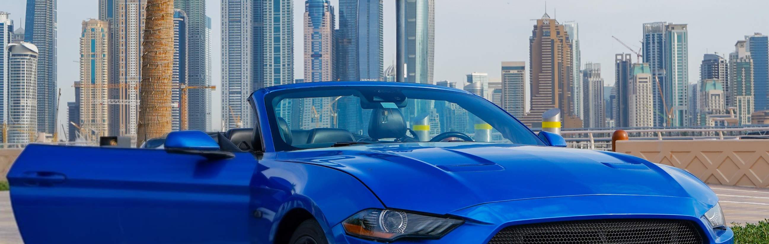 Dubai Cabrio City Tour in Open-Top Mustang or Camaro - Klook