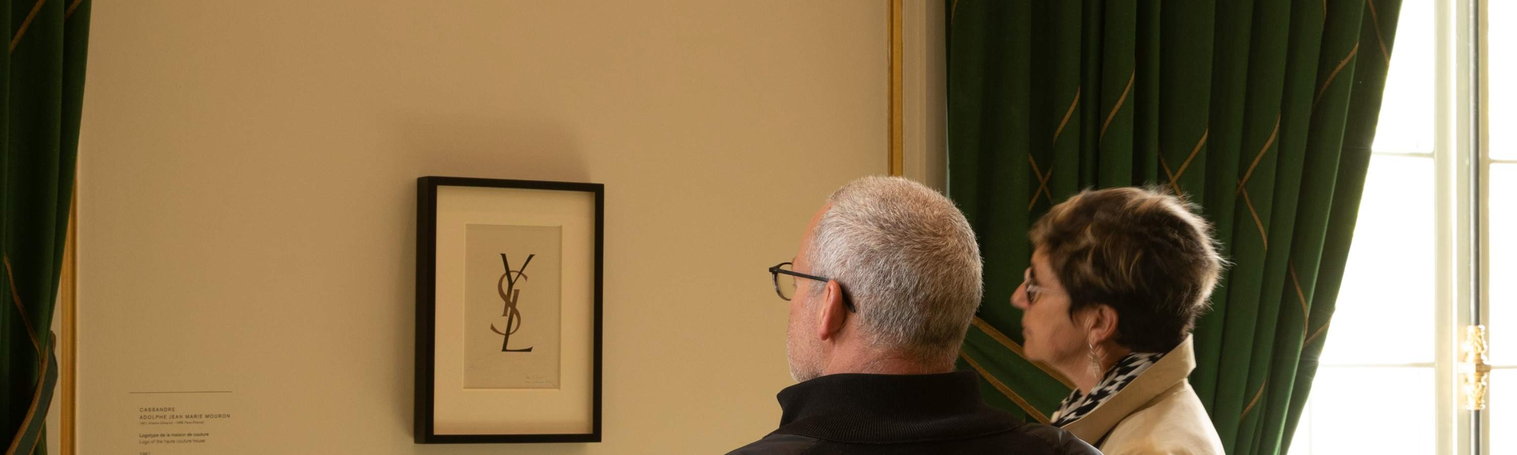 Visite guidée du musée Yves Saint Laurent à Paris, France - Klook États ...