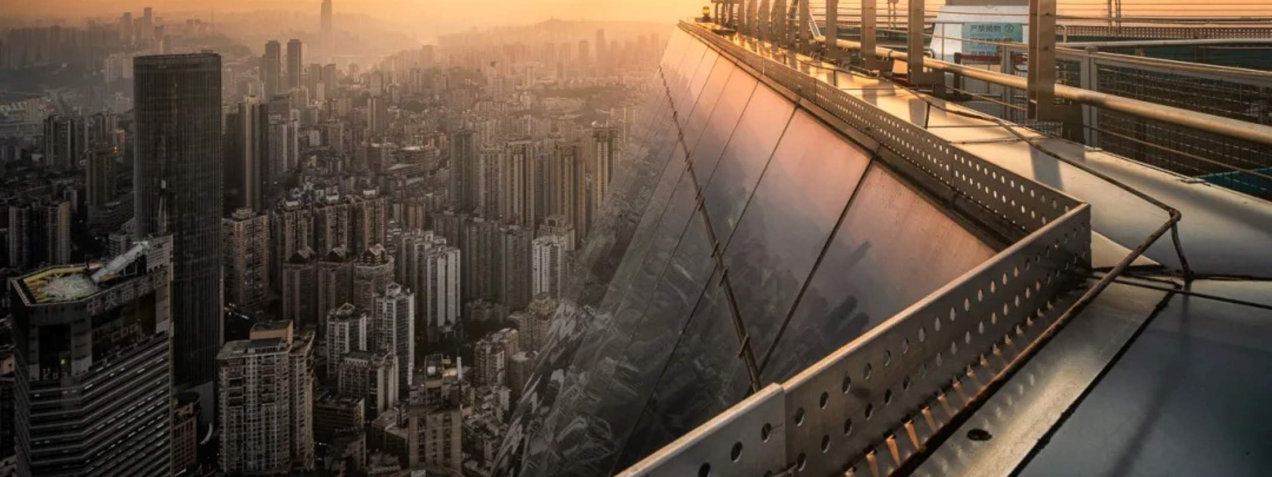 One-Day Chongqing History & Night View Tour (Zhazidong + Ciqikou ...