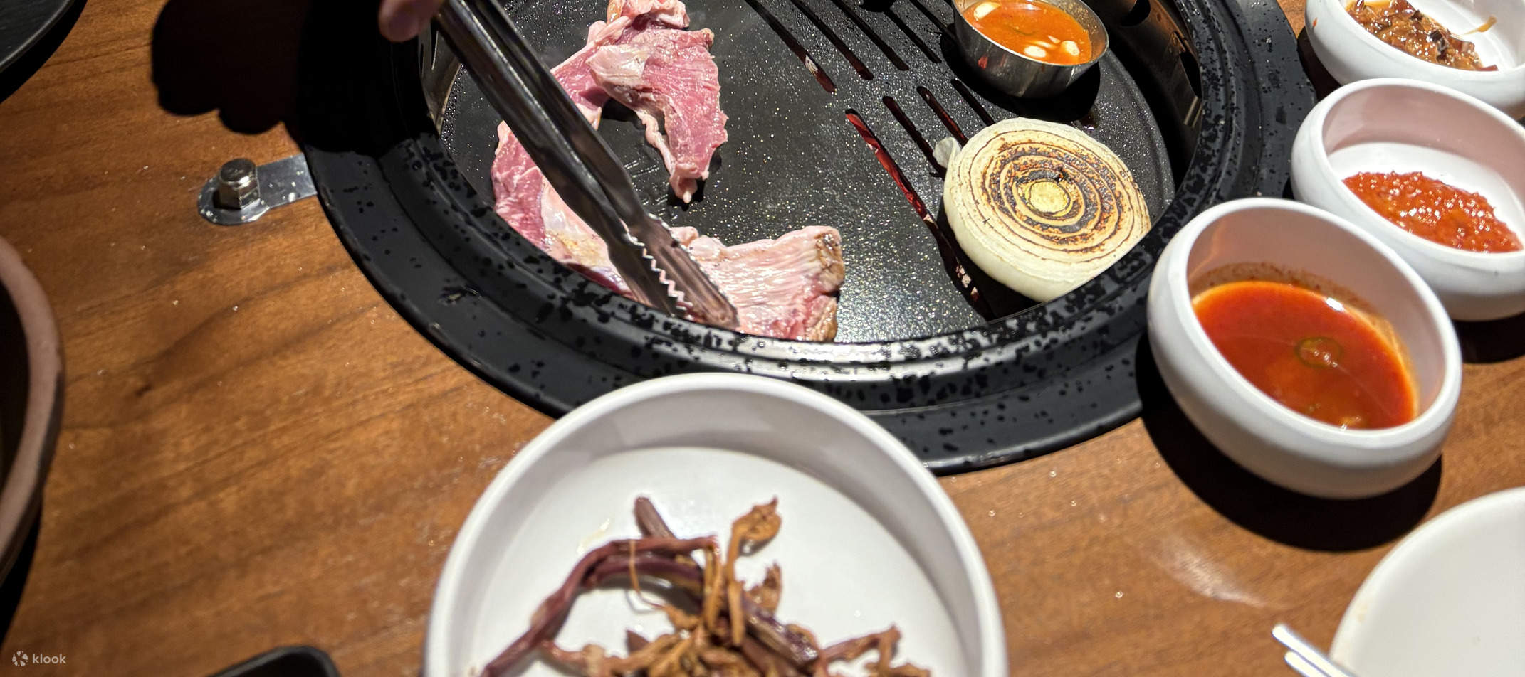Learn How to Korean BBQ at Fancy Korean BBQ restaurant! - Klook Australia