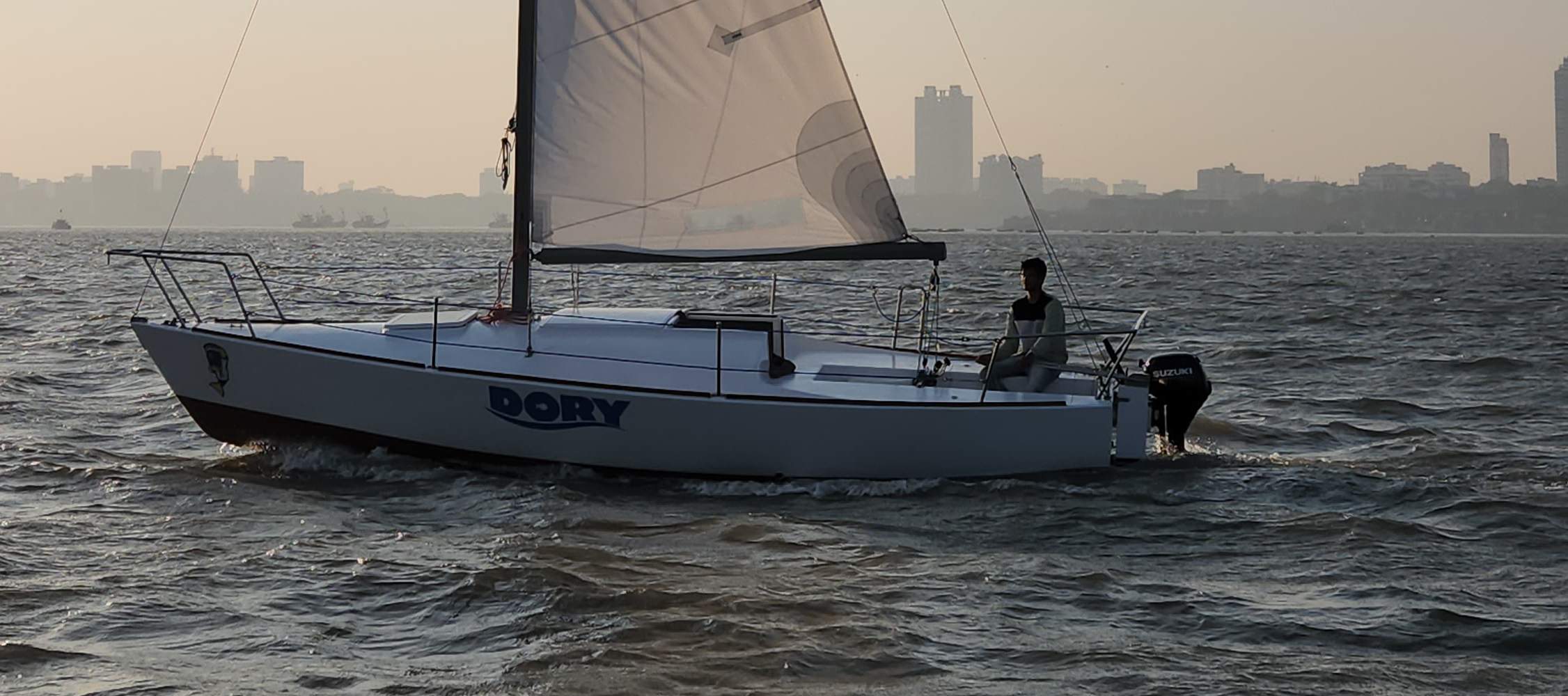 Sailing on Compact Yacht - Klook United States