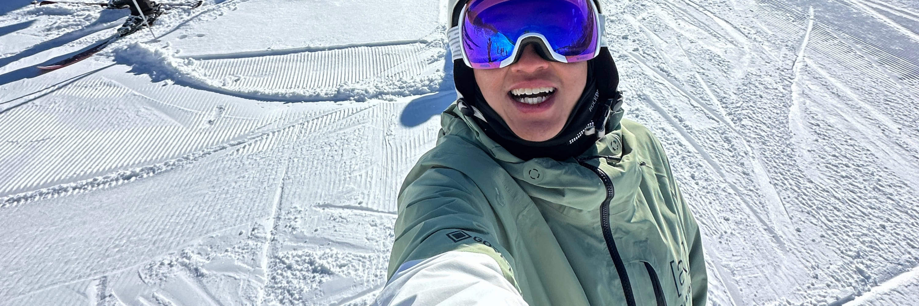 Echigo Yuzawa Naeba: Small Group Chinese Ski Lesson + Ski Equipment ...
