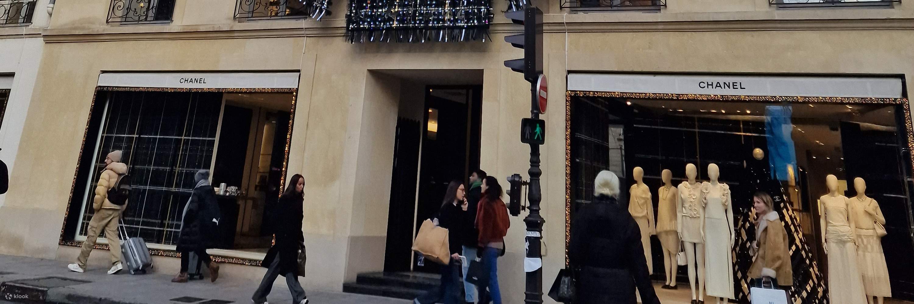 FASHION TOUR PARIS : Chanel, Dior, Sex and the City, Emily - Klook ...