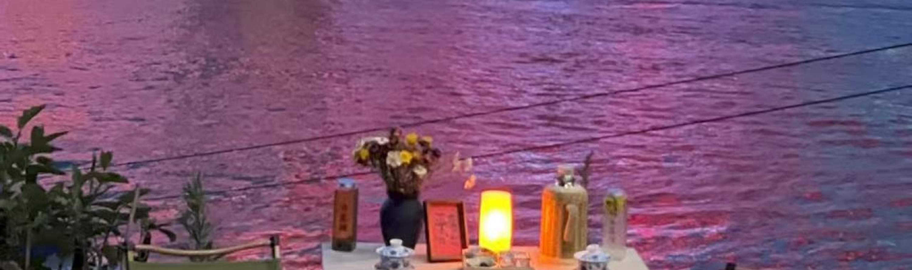 Chongqing Wharf Teahouse (Hongyadong Branch) & a great place to drink ...