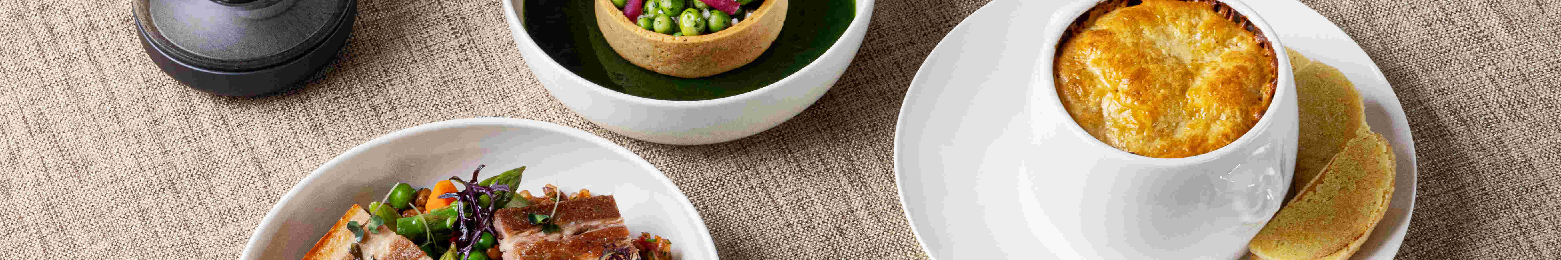 Enjoy a Luxurious Eiffel Tower Dinner with Access to 1st Floor | Klook