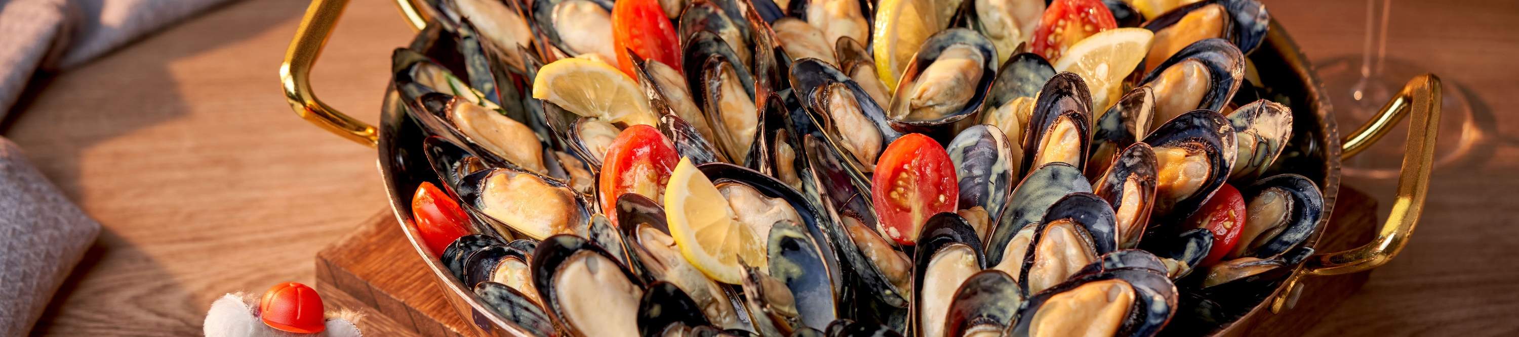 Buffet at Cafe Lagoon in Hong Kong Gold Coast Hotel - Klook Hong Kong