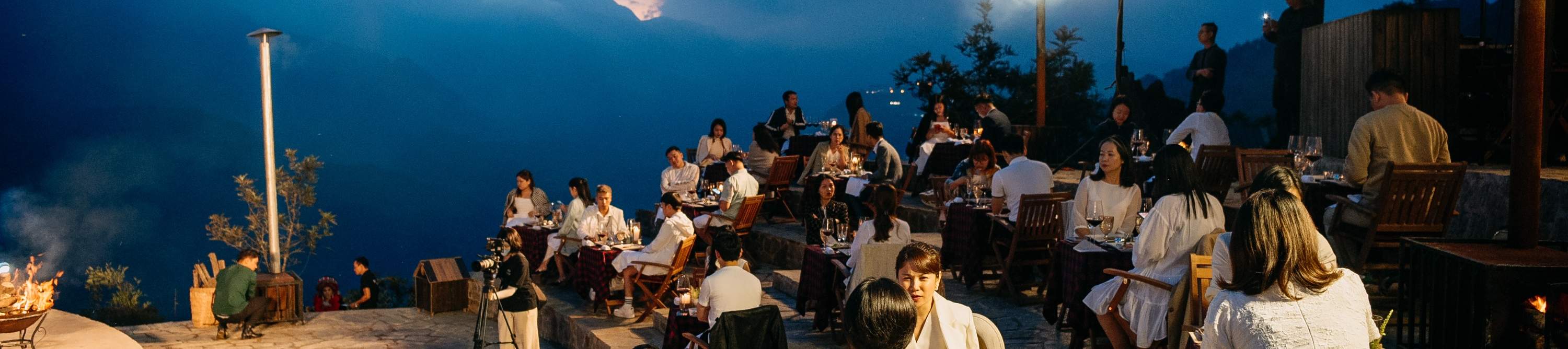 บัตรเข้าชมการแสดง Tus De Liab Cabaret ในซาปา - Klook ประเทศไทย